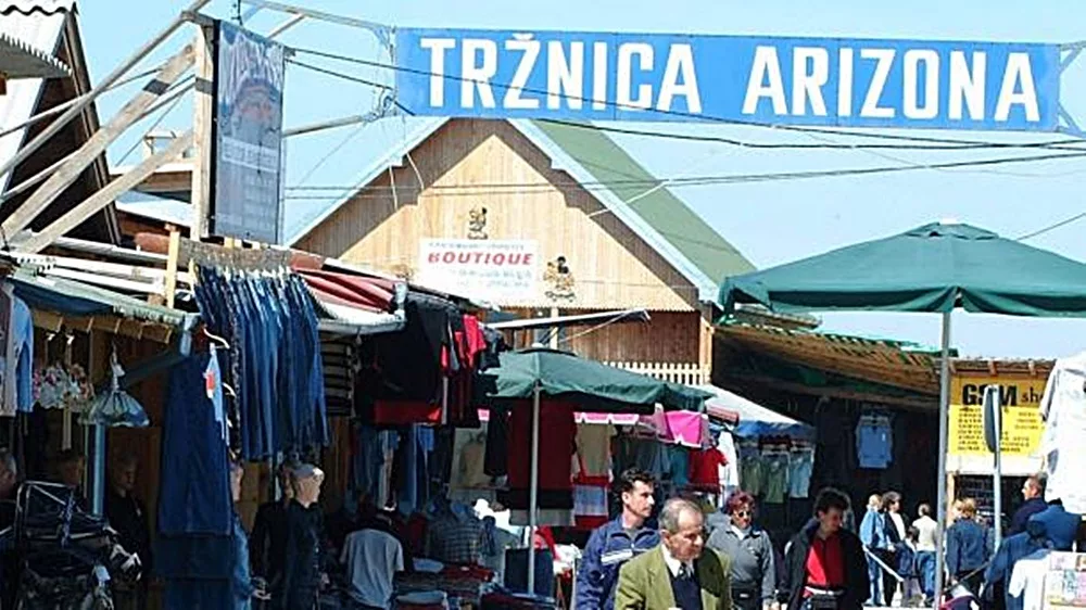 Kako je pijaca/tržnica Arizona, kod Brčkog, odmah nakon rata, postala ...
