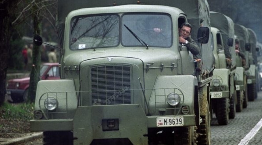 TAM 5000, "Kljunaš". U službi JNA od početka 1960-ih. (VIDEO) - Dobro ...